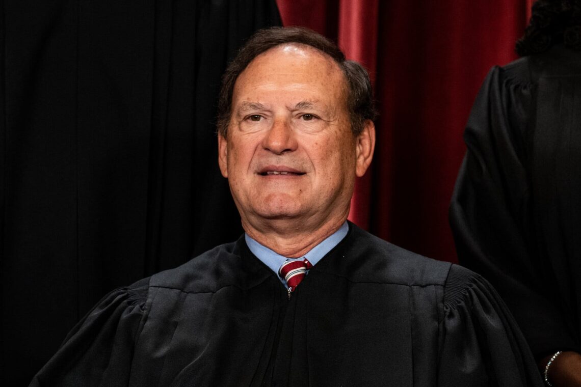 Justice Alito Declines Recusal from January 6 Related Cases Amid Flag ...